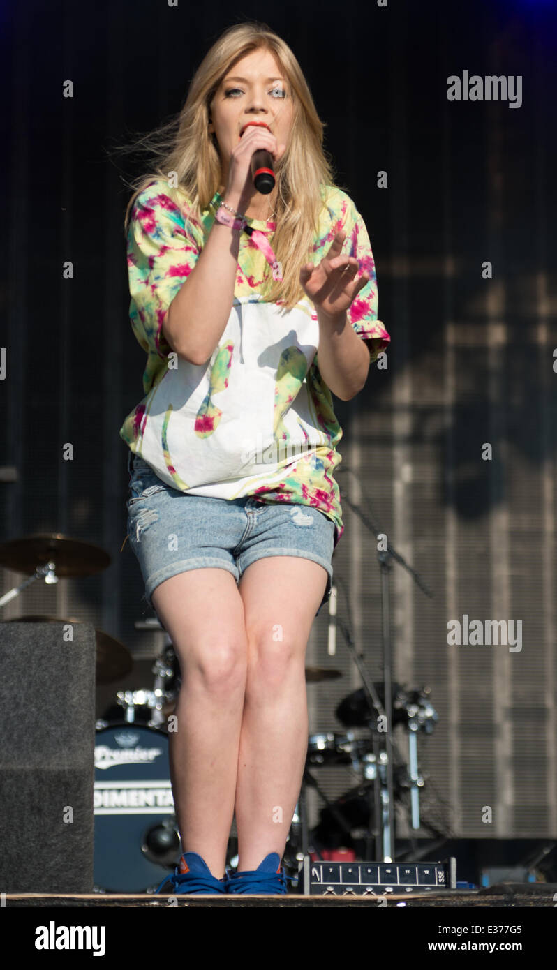Global Gathering - Day 1 - Performances Featuring: Becky Hill Where ...