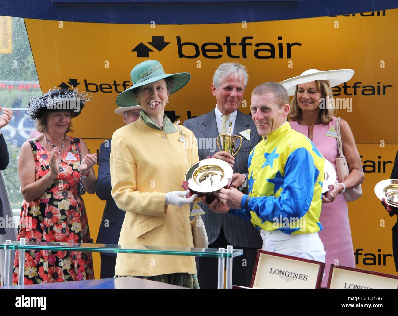 The King George VI and Queen Elizabeth Stakes at Ascot racecourse ...