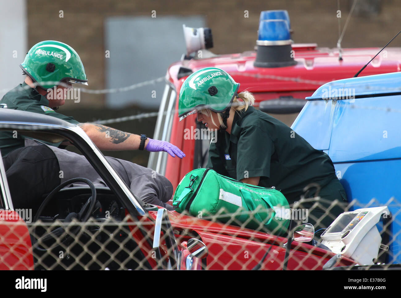Steve McFadden (Phil Mitchell)and Daniel Coonan (Carl White) film a ...