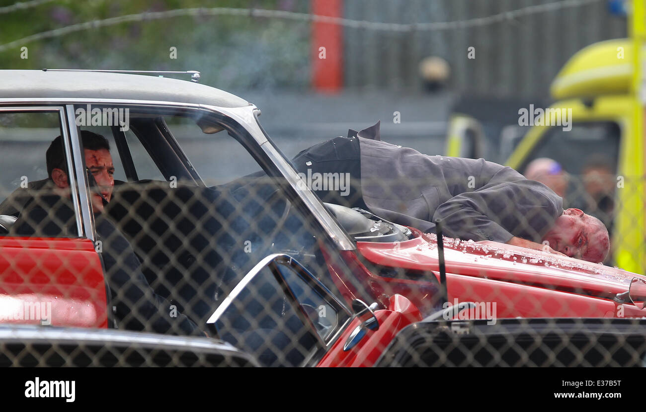 Steve McFadden (Phil Mitchell)and Daniel Coonan (Carl White) film a ...