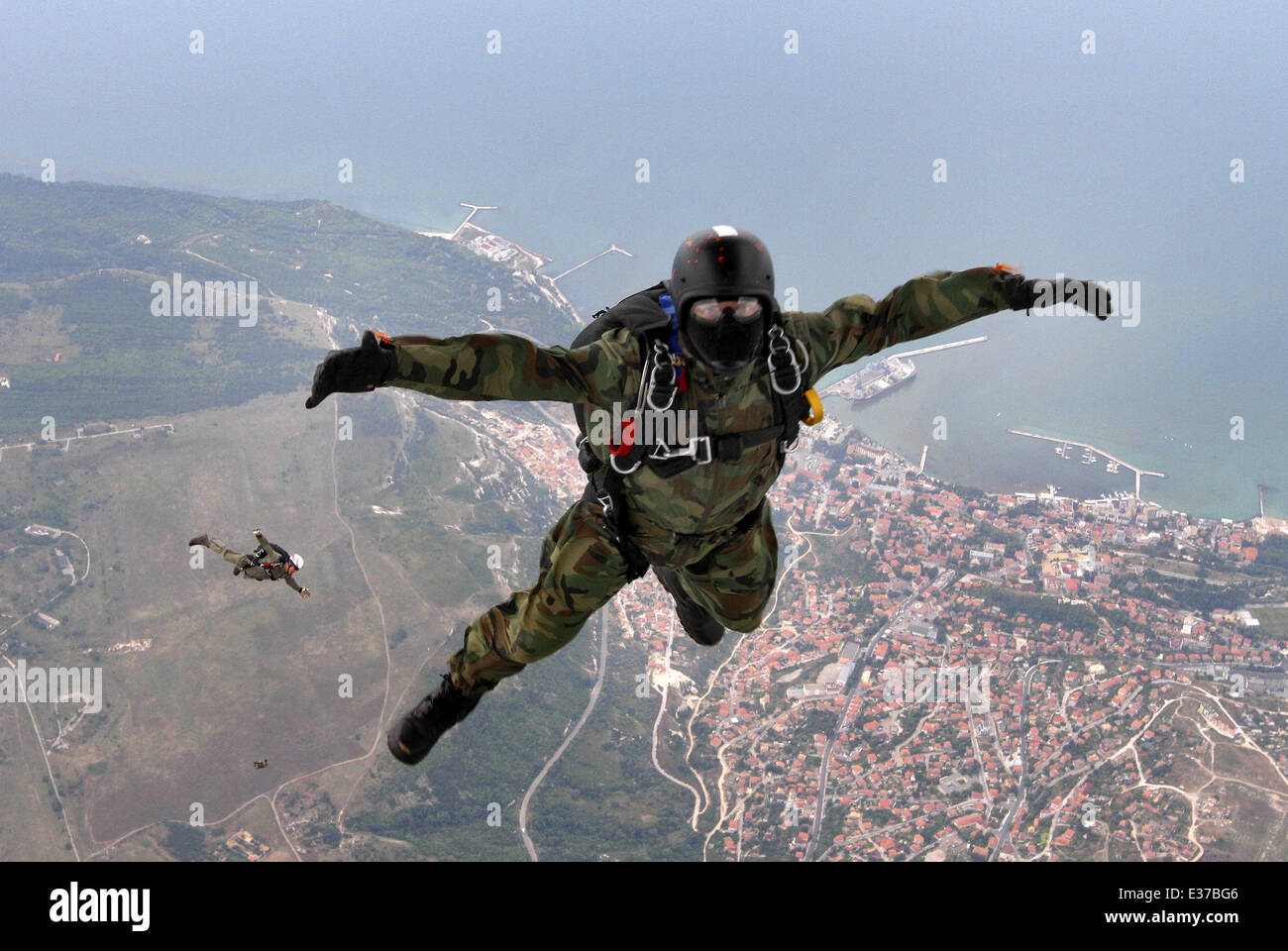 Bulgarian army soldiers skydive from a plane during a "Black Sea ...