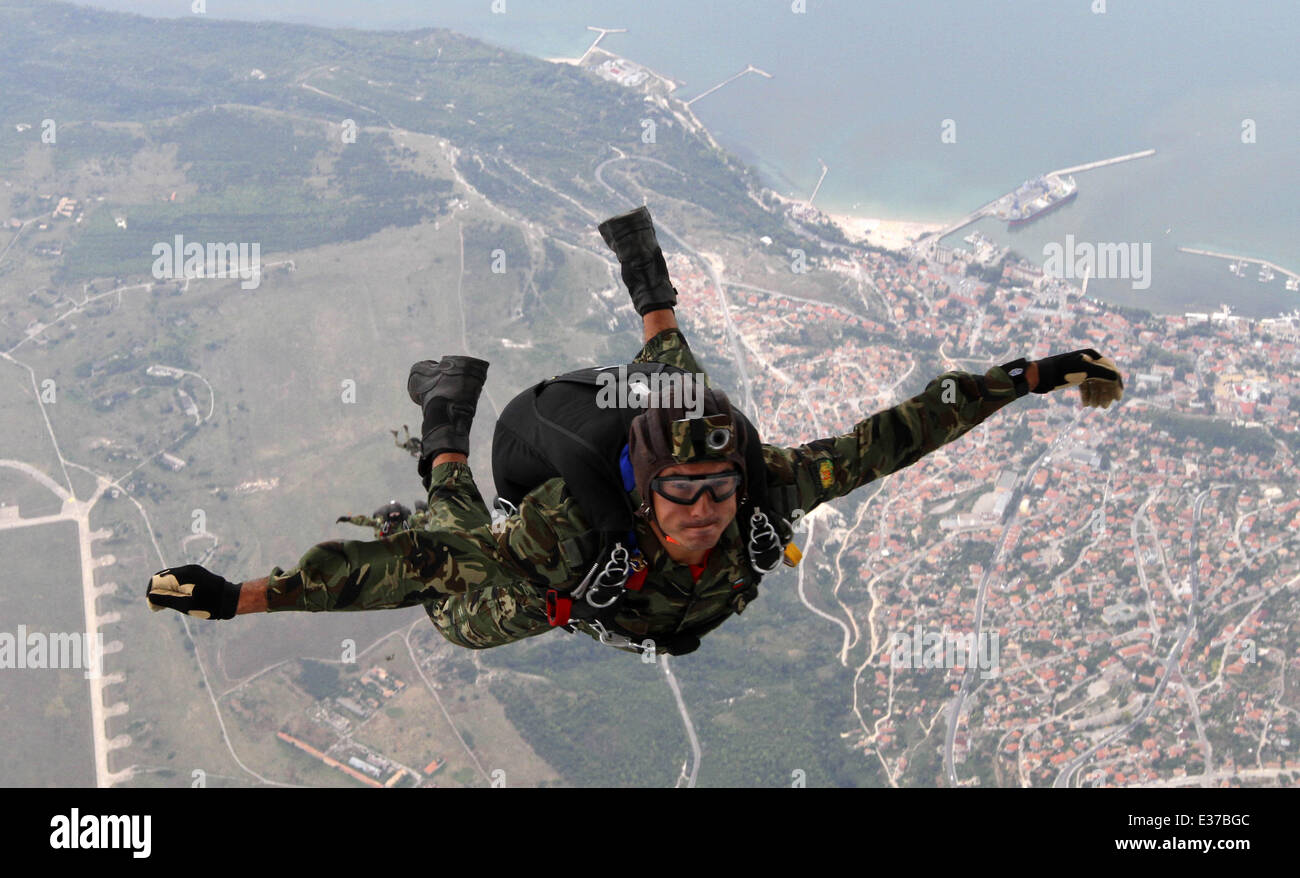 Bulgarian army soldiers skydive from a plane during a "Black Sea ...