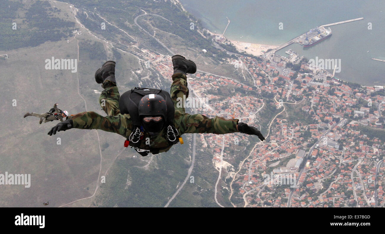 Bulgarian army soldiers skydive from a plane during a "Black Sea ...