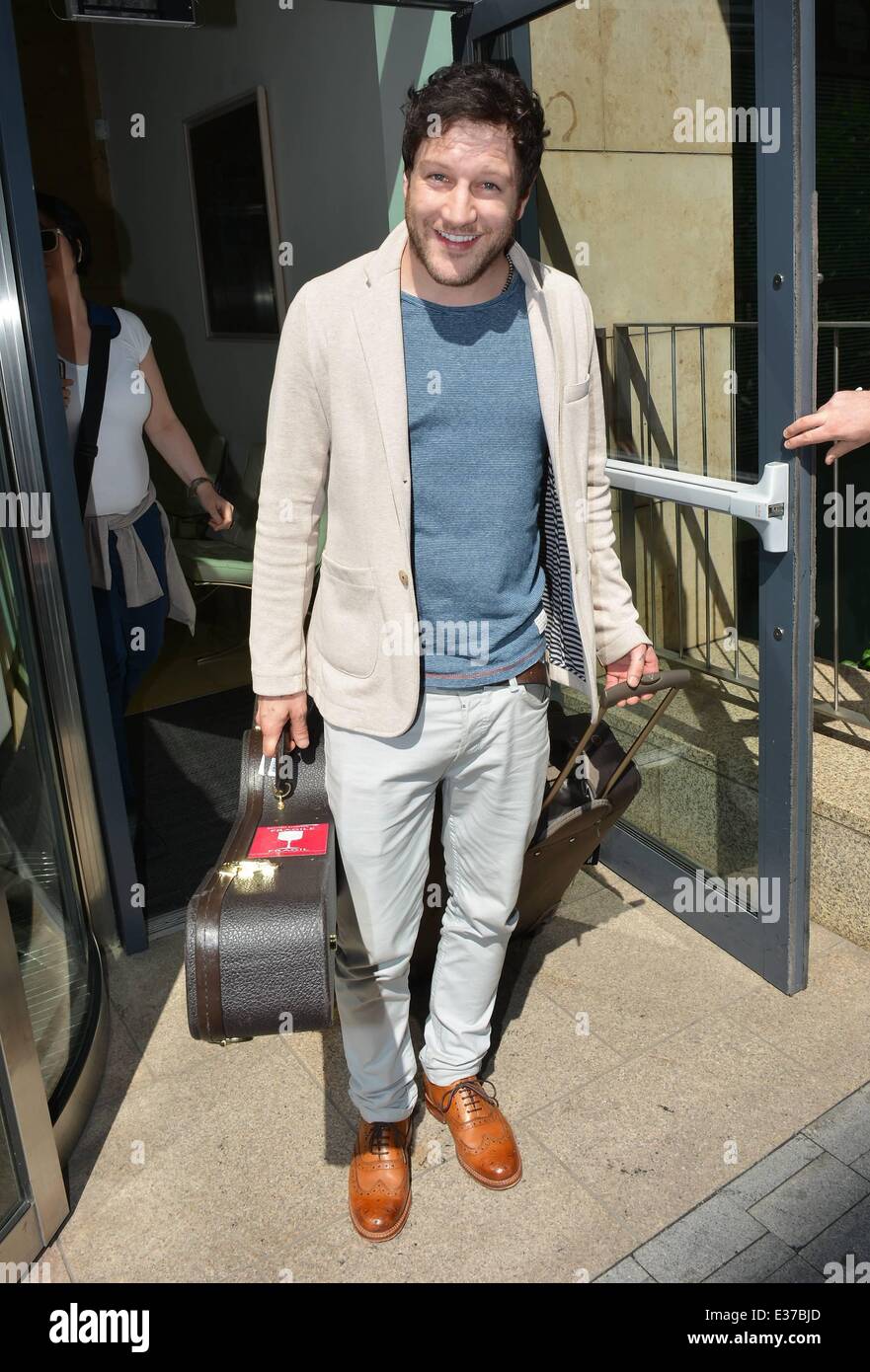 Former X Factor winner Matt Cardle spotted leaving Today FM Featuring ...