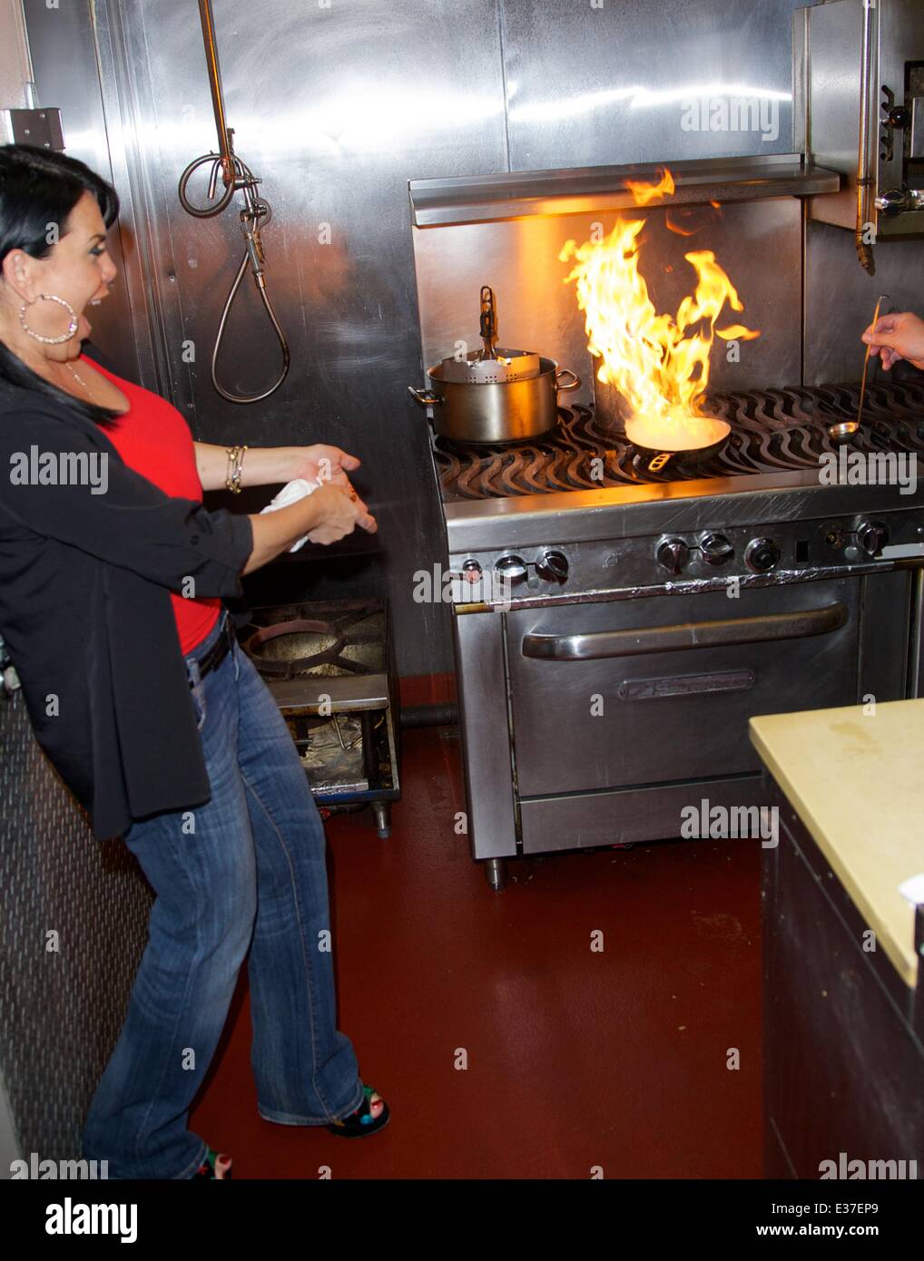 'Mob Wives' stars Renee Graziano and Angela 'Big Ang' Raiola have ...