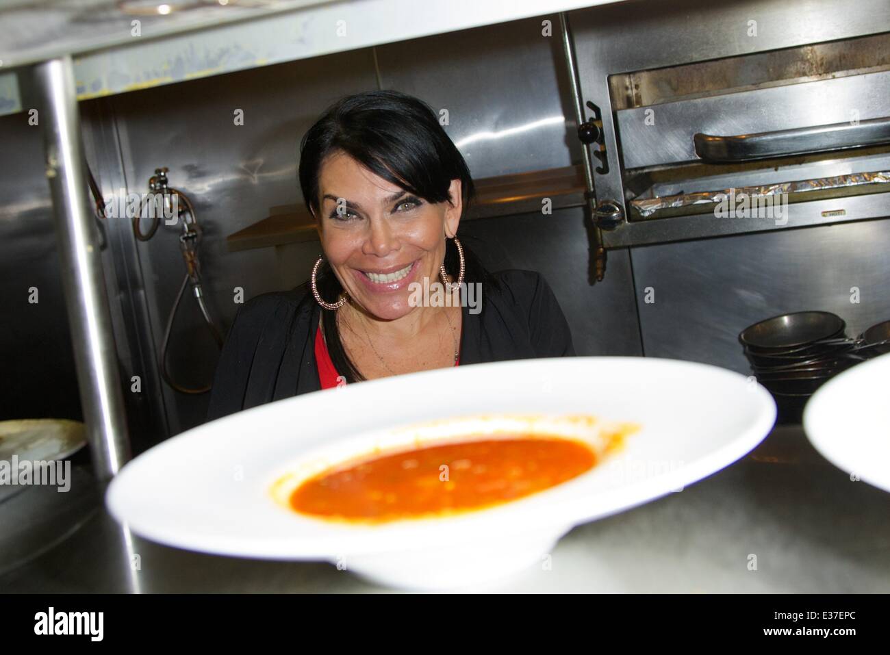 'Mob Wives' stars Renee Graziano and Angela 'Big Ang' Raiola have ...