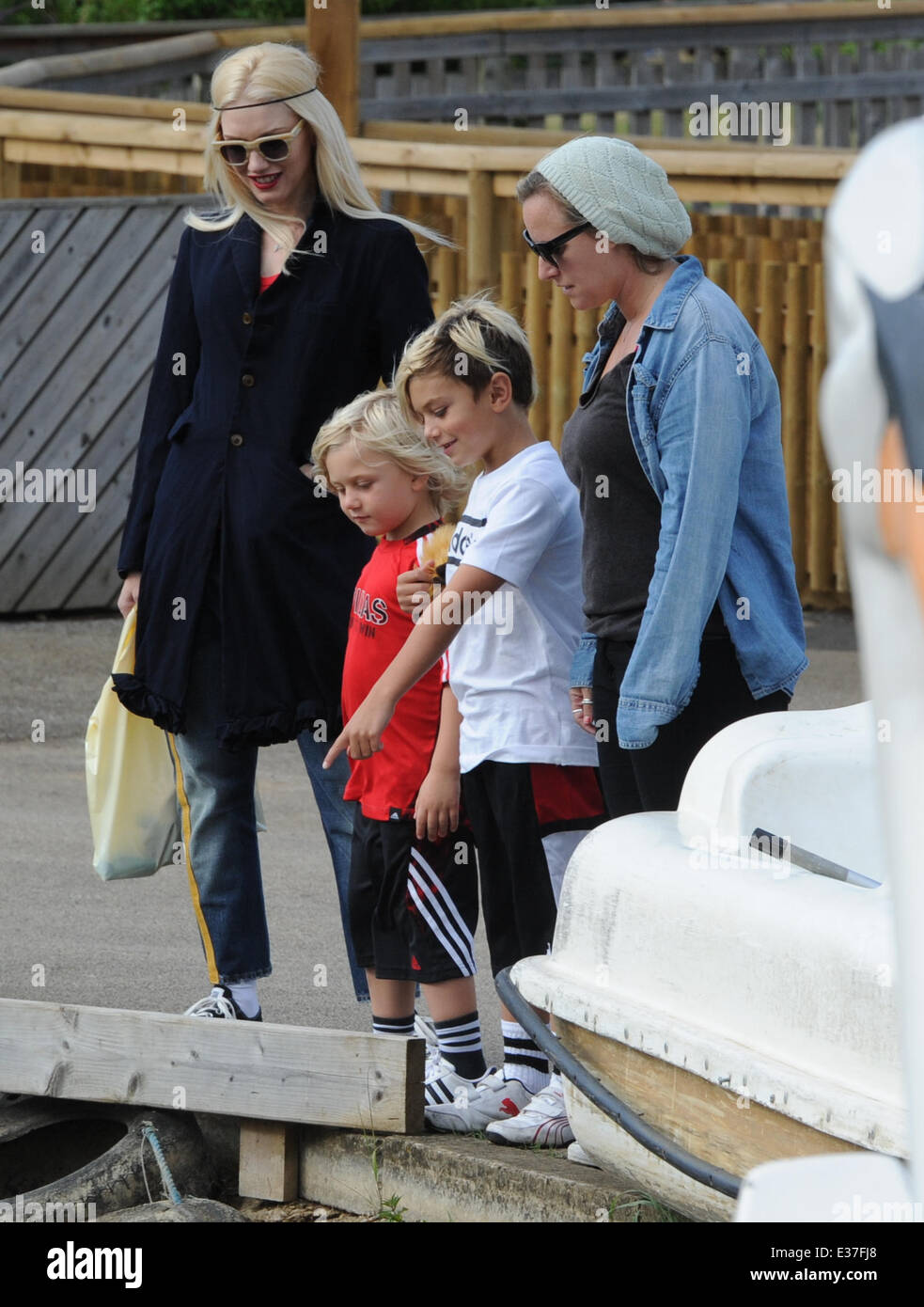 Gwen Stefani, Gavin Rossdale, Kingston Rossdale, and Zuma Rossdale ...