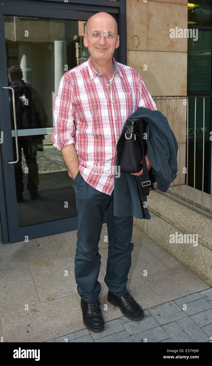 Members of Blur spotted leaving their hotel ahead of their IMMA concert ...