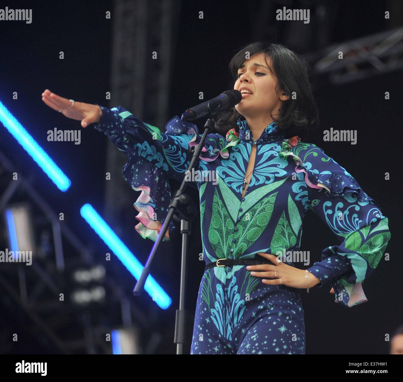 Lead singer Natasha Khan of 'Bat for Lashes' performing at the Royal ...