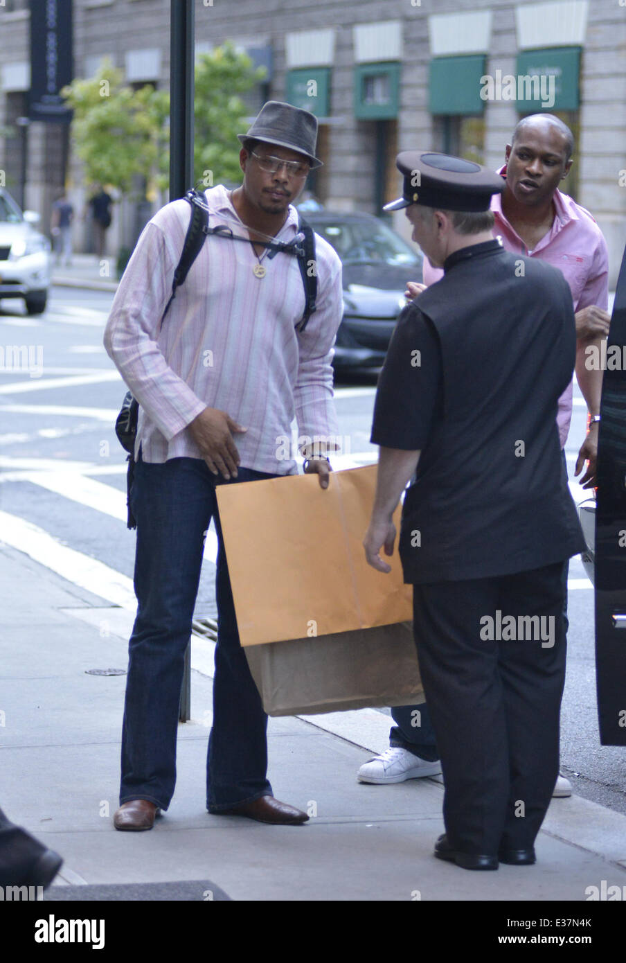 Terrance Howard returning to his Manhattan hotel Featuring: Terrance ...