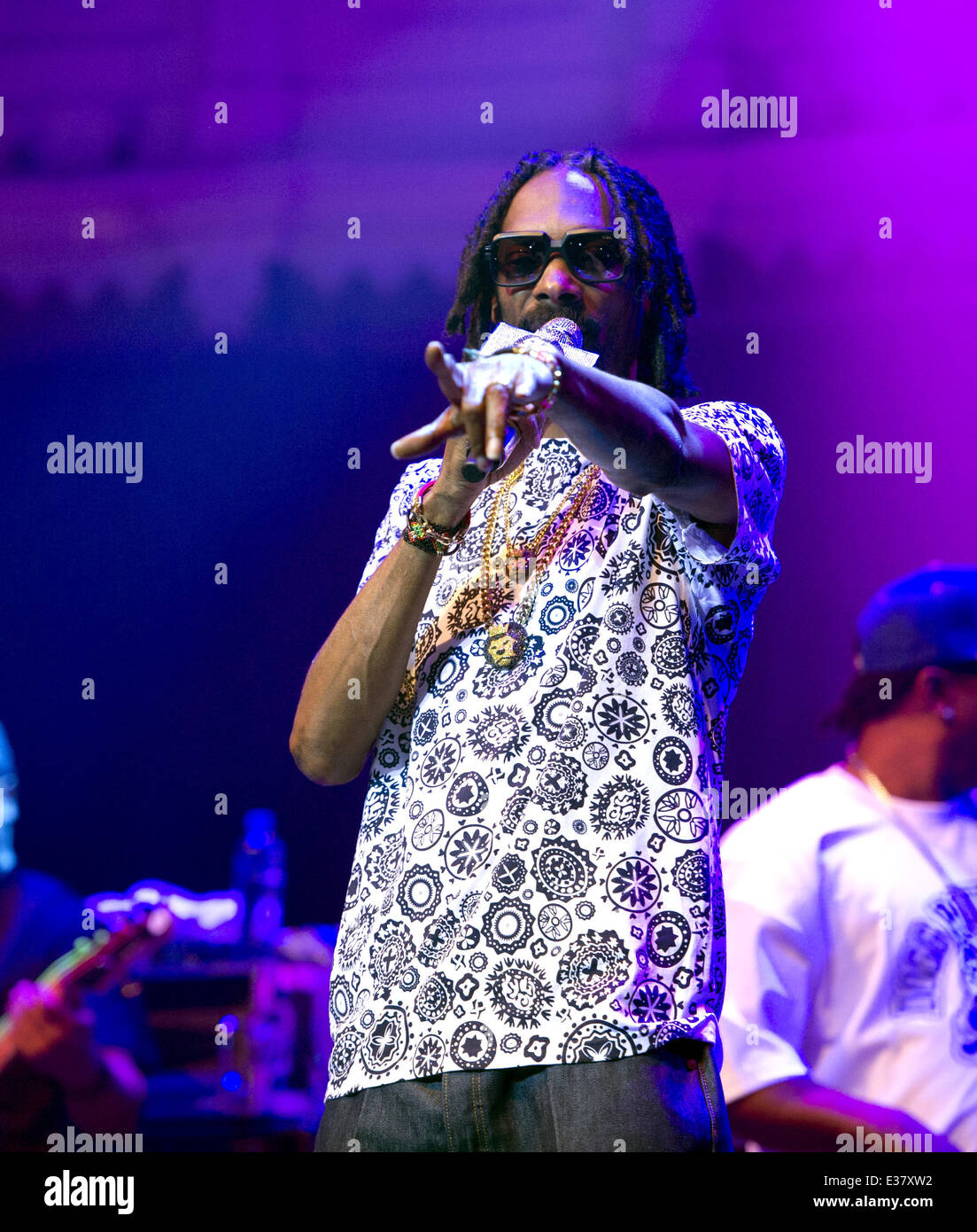 Sold out concert from Snoop Dog Aka Snoop lion held at the Paradiso ...