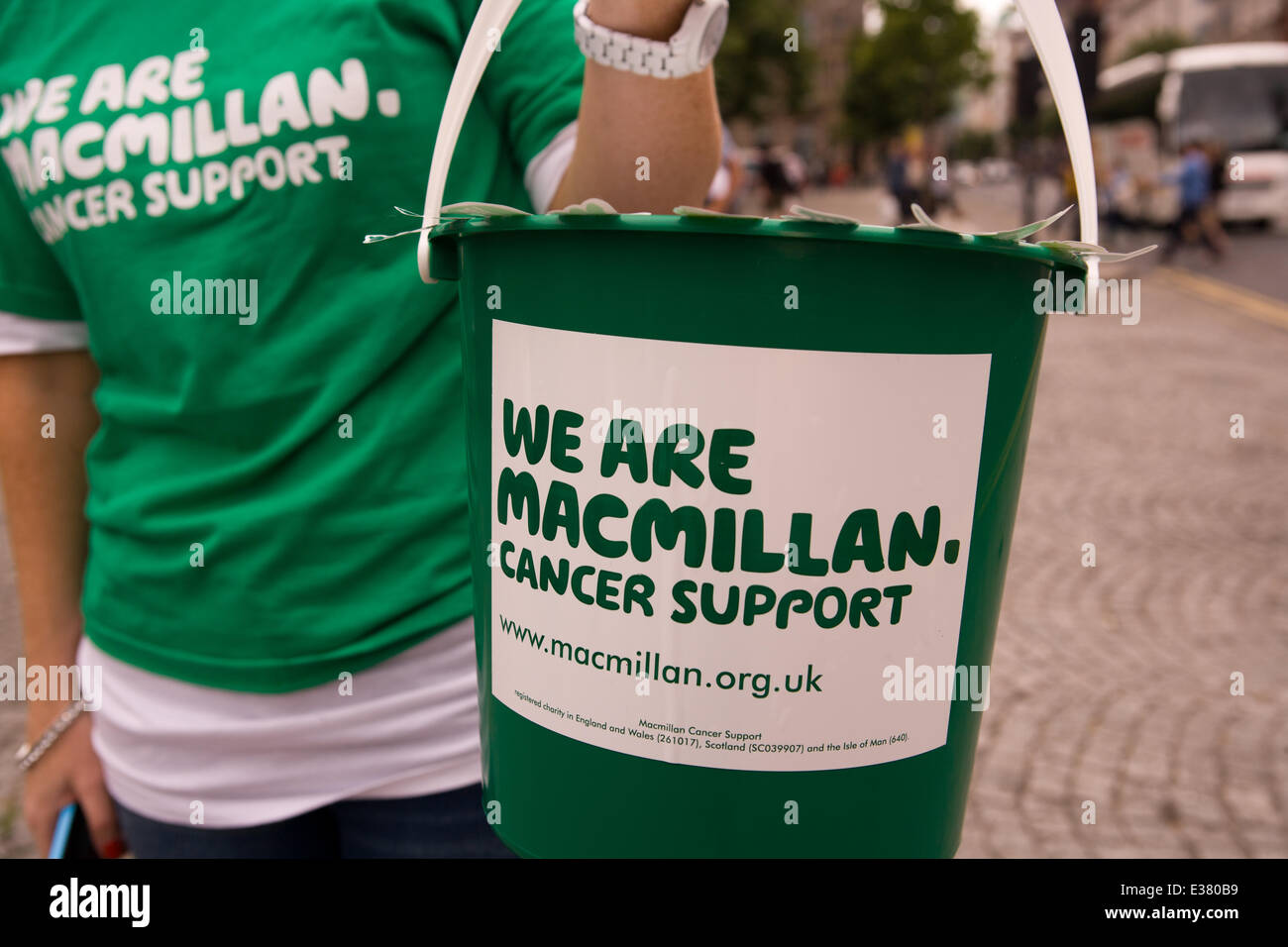 Belfast City Hall,UK. 22nd June 2014. We are Macmillan Cancer Support ...