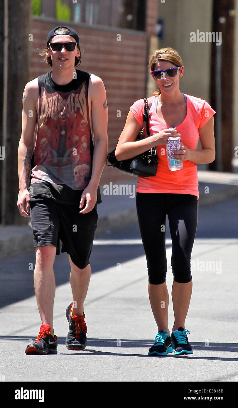 'Twilight' stars Ashley Greene and Jamie Campbell Bower are seen ...