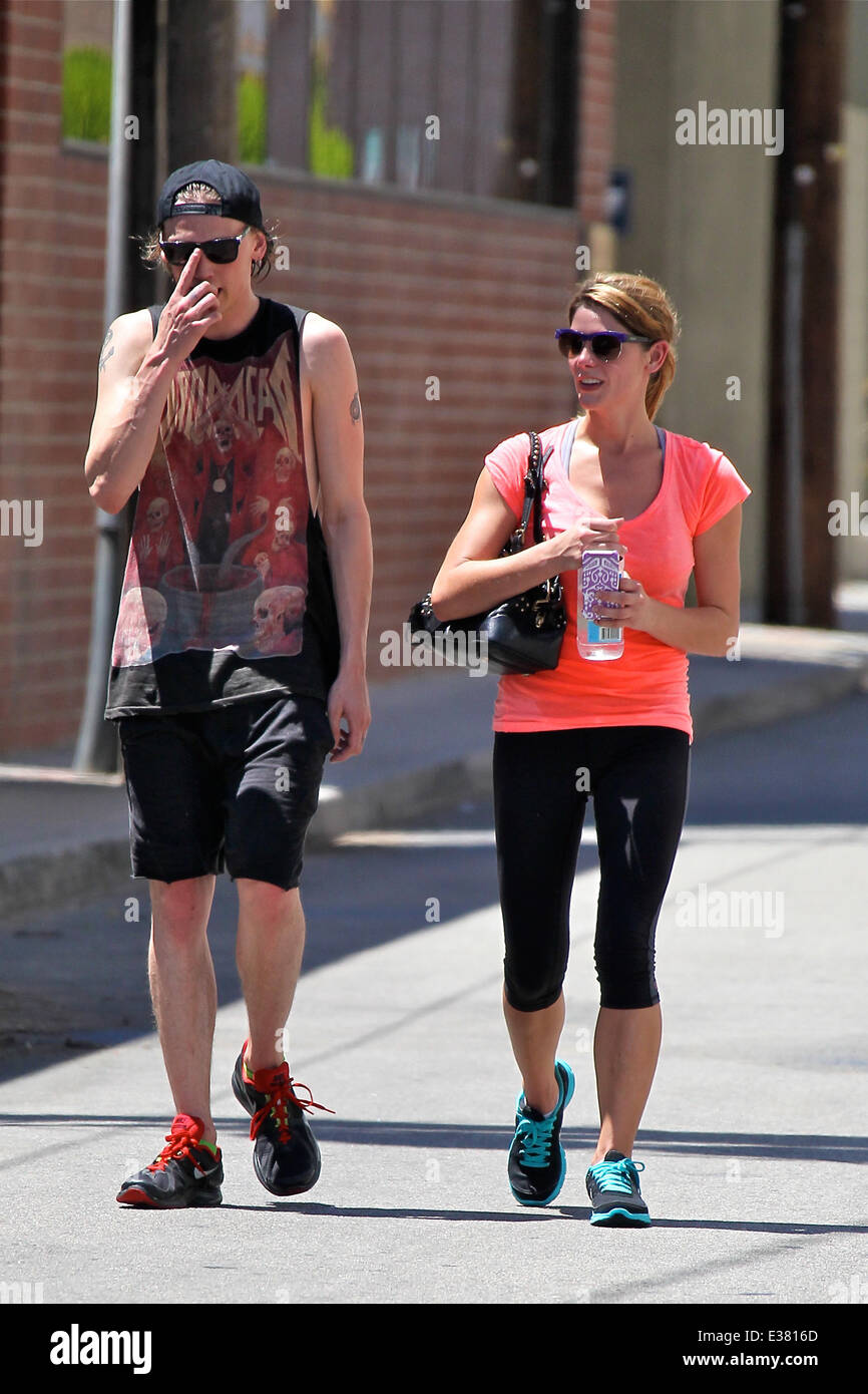 'Twilight' stars Ashley Greene and Jamie Campbell Bower are seen ...