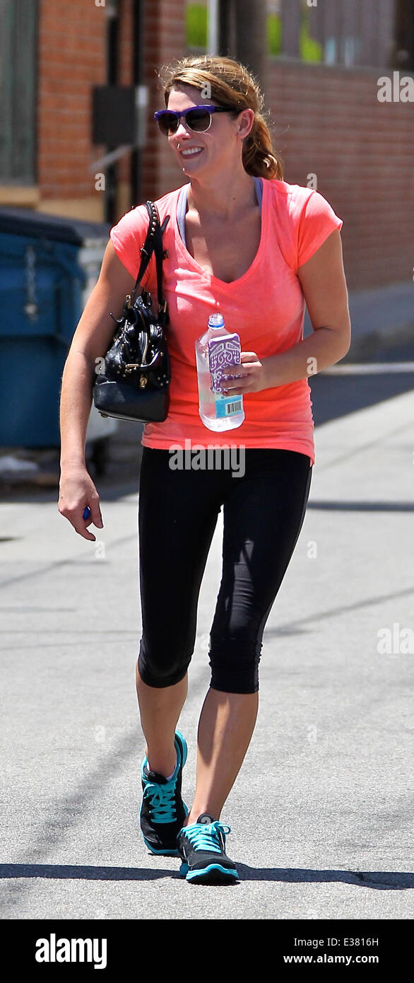 'Twilight' stars Ashley Greene and Jamie Campbell Bower are seen ...