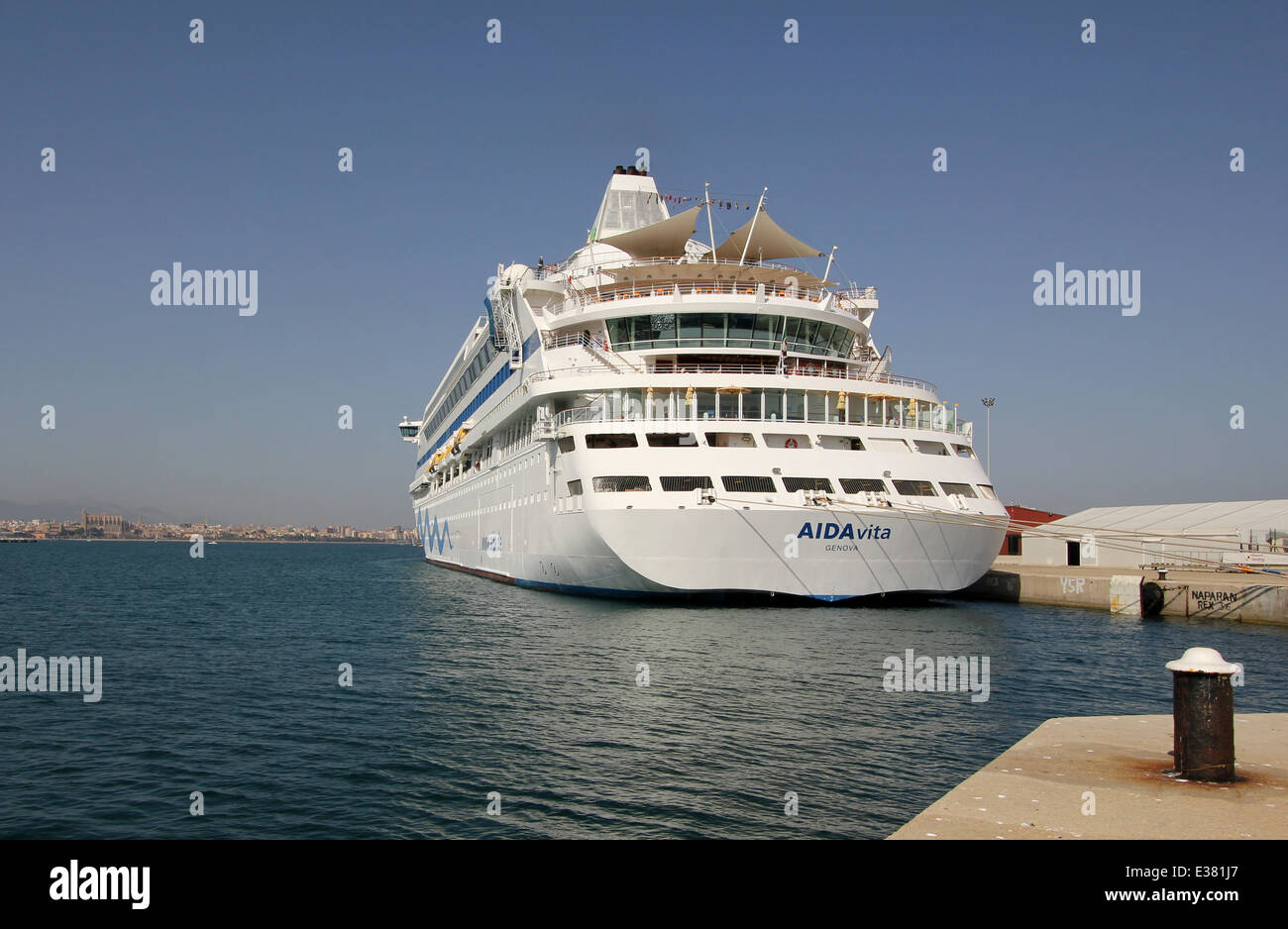 Aida vita hi-res stock photography and images - Alamy