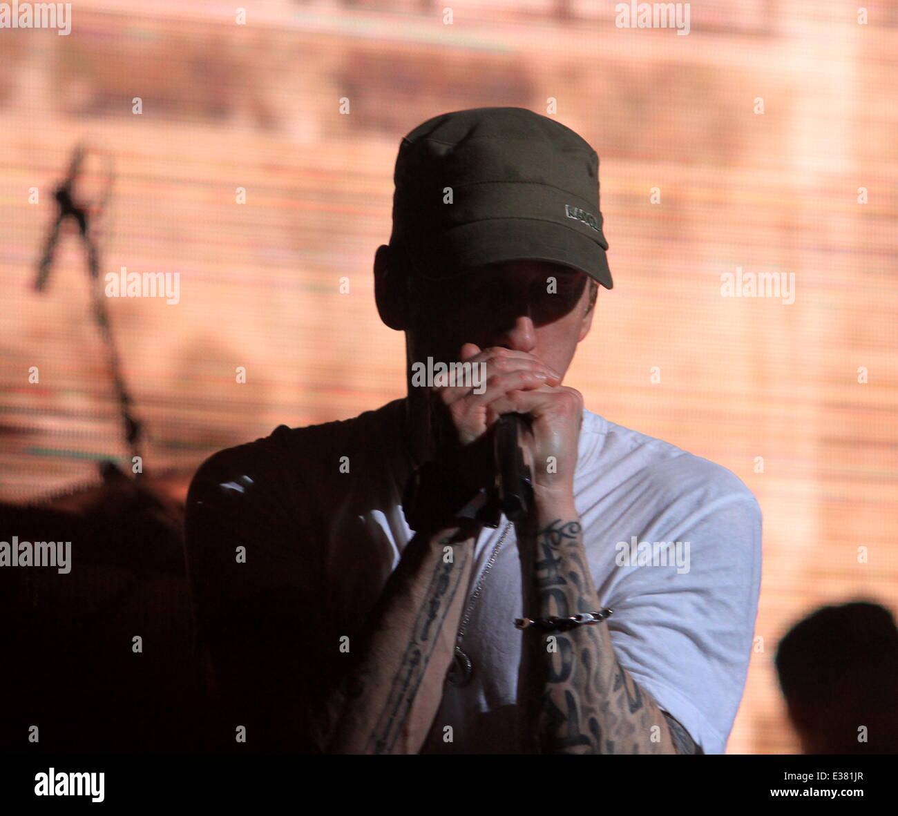 Hip Hop Icon Eminem, makes a rare specila event performance to ...