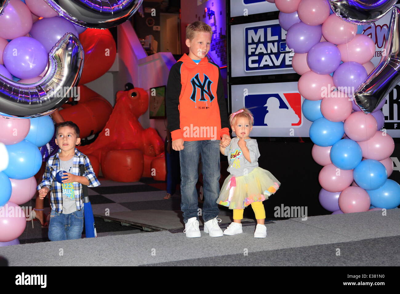 Childrens cave hi-res stock photography and images - Alamy