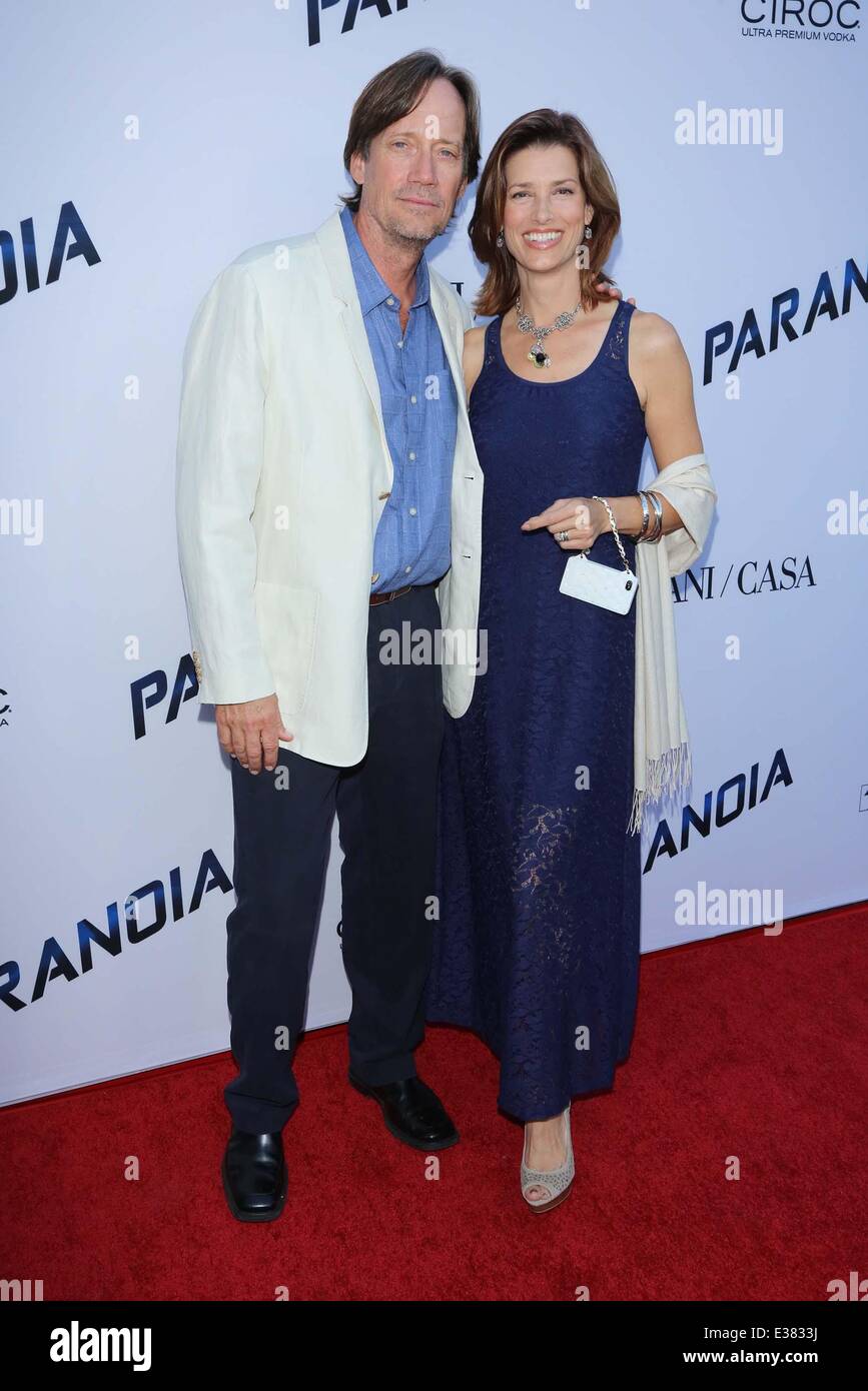Kevin sorbo and sam jenkins hi-res stock photography and images - Alamy