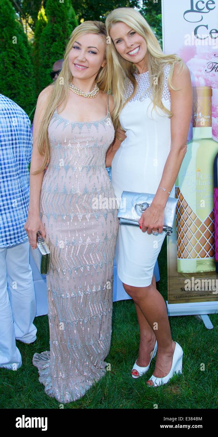 'Gossip Girl' star Kelly Rutherford celebrates her Social Life magazine ...