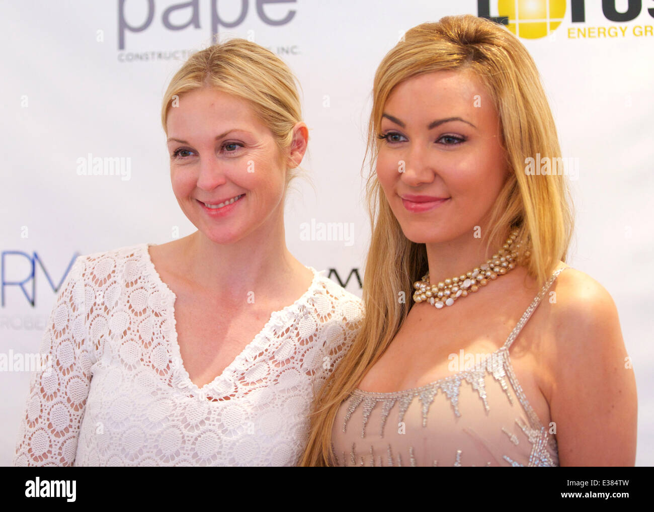 Kelly rutherford and devorah rose hi-res stock photography and images ...