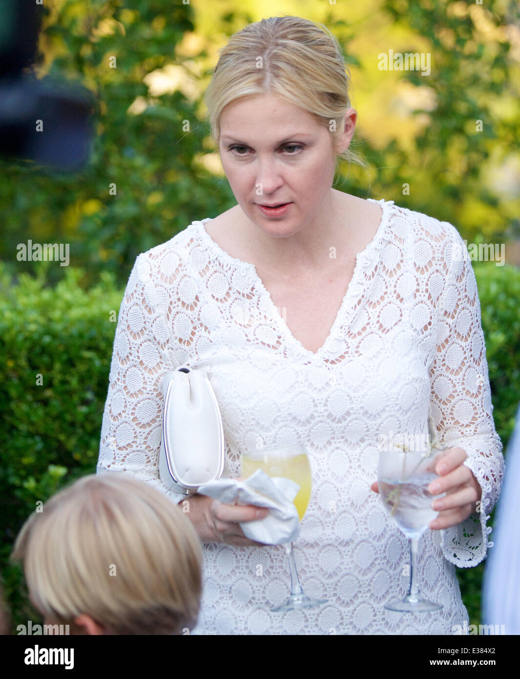 'Gossip Girl' star Kelly Rutherford celebrates her Social Life magazine ...