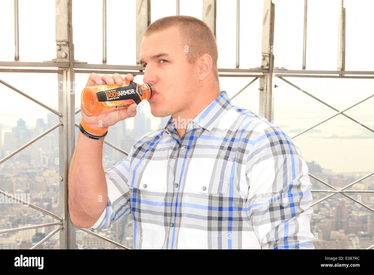 Mike Trout Dedicates Mike Trout Field Millville High Schools Varsity Baseball Field At The