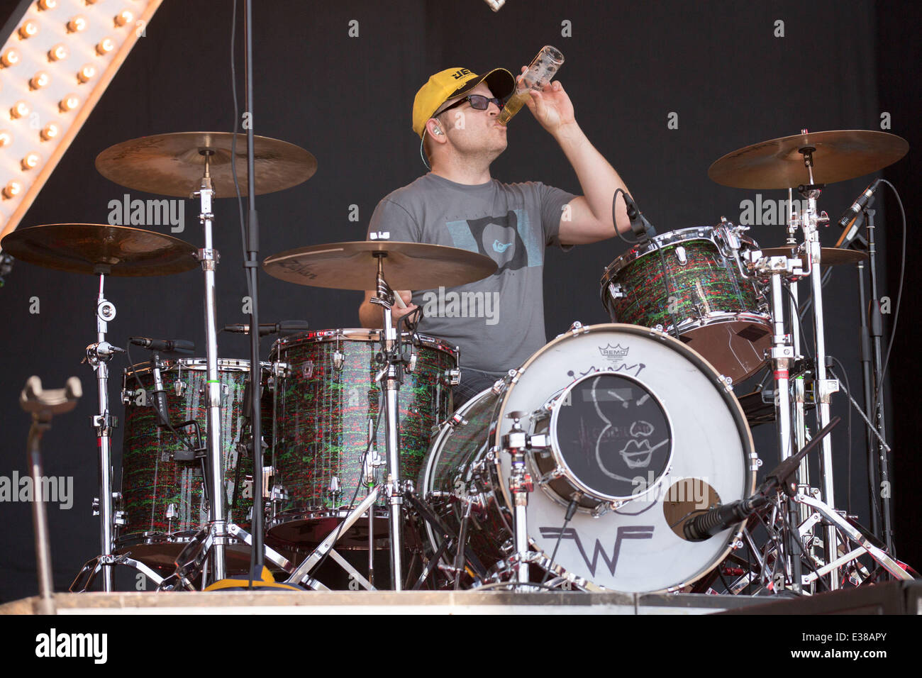 Drummer patrick wilson hi-res stock photography and images - Alamy