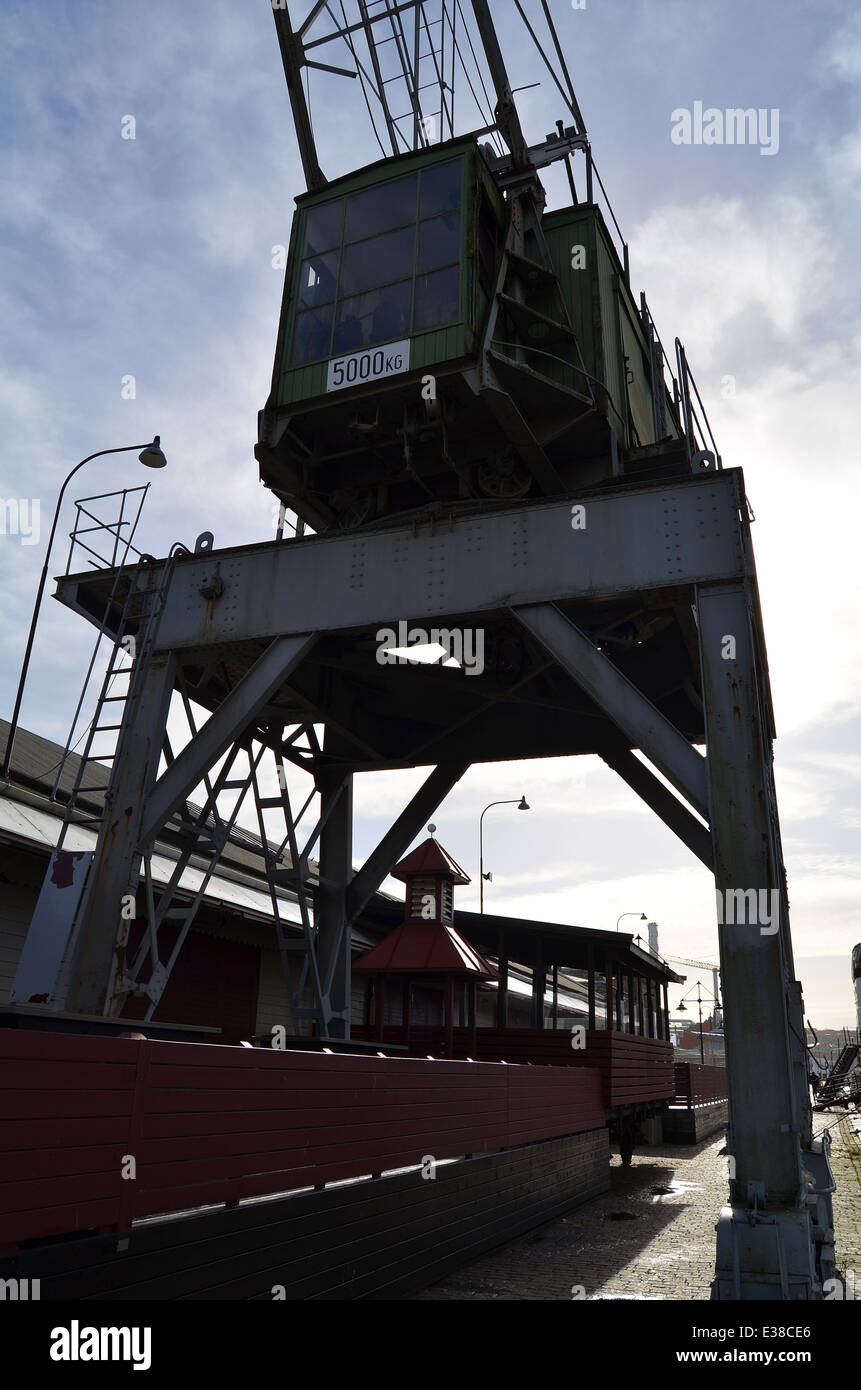 Old shipyard crane hi-res stock photography and images - Alamy