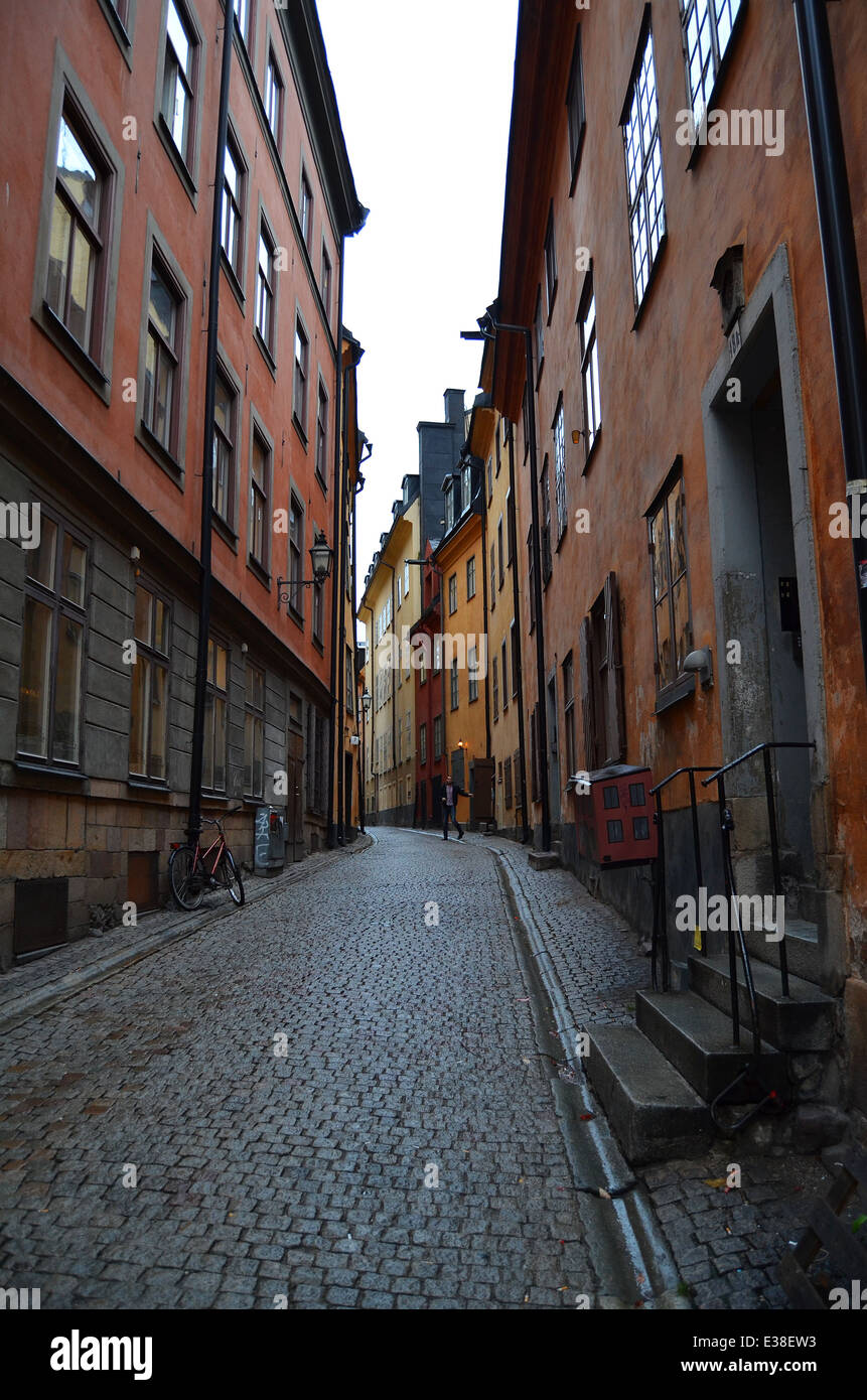 Alley in old town gamla stan hi-res stock photography and images - Alamy