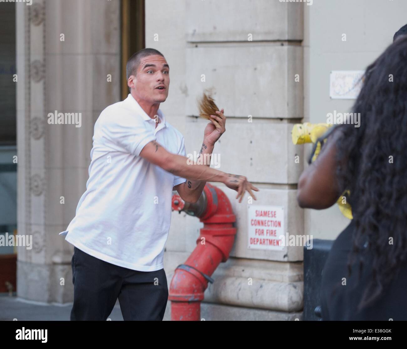 A altercation between a man and a group of people in Union Square turns ...