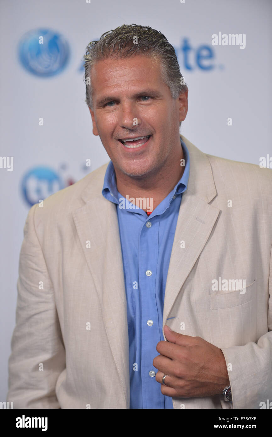 Telemundo's Premios Tu Mundo Awards 2013 - Arrivals Featuring: Hector ...