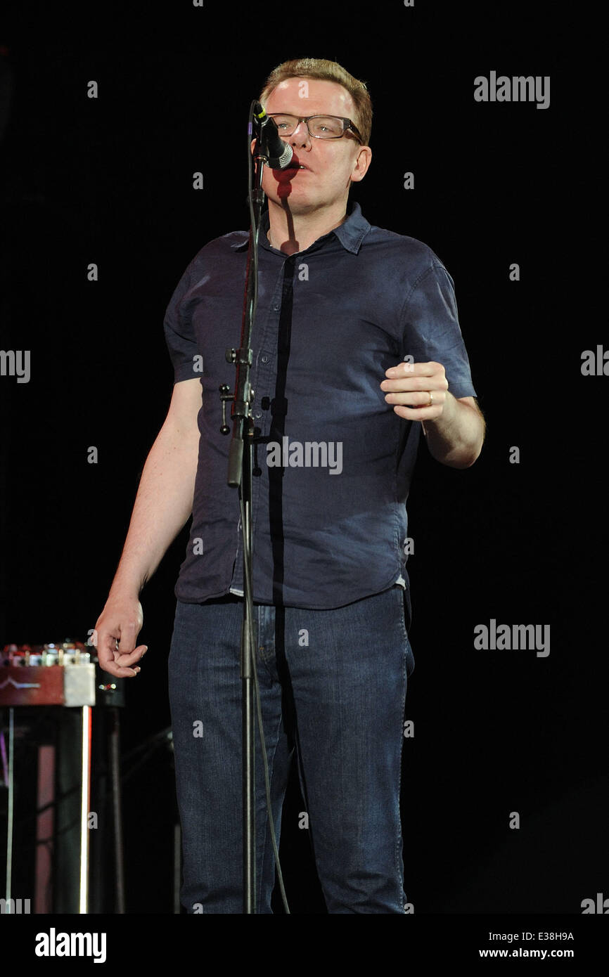 Craig reid proclaimers hi-res stock photography and images - Alamy