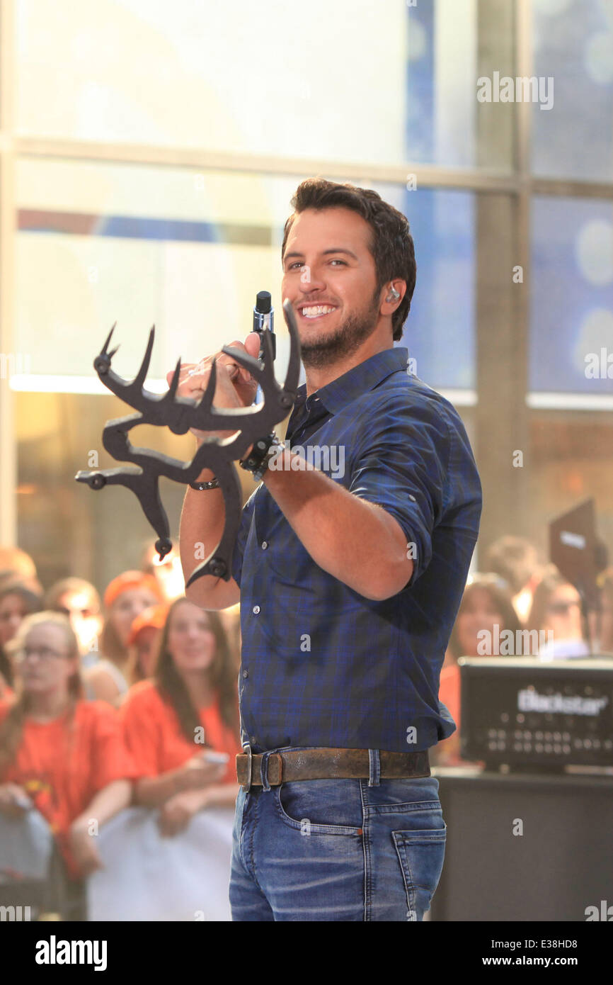 Luke Bryan performs on the Toady Show as part of the Toyota Concert ...
