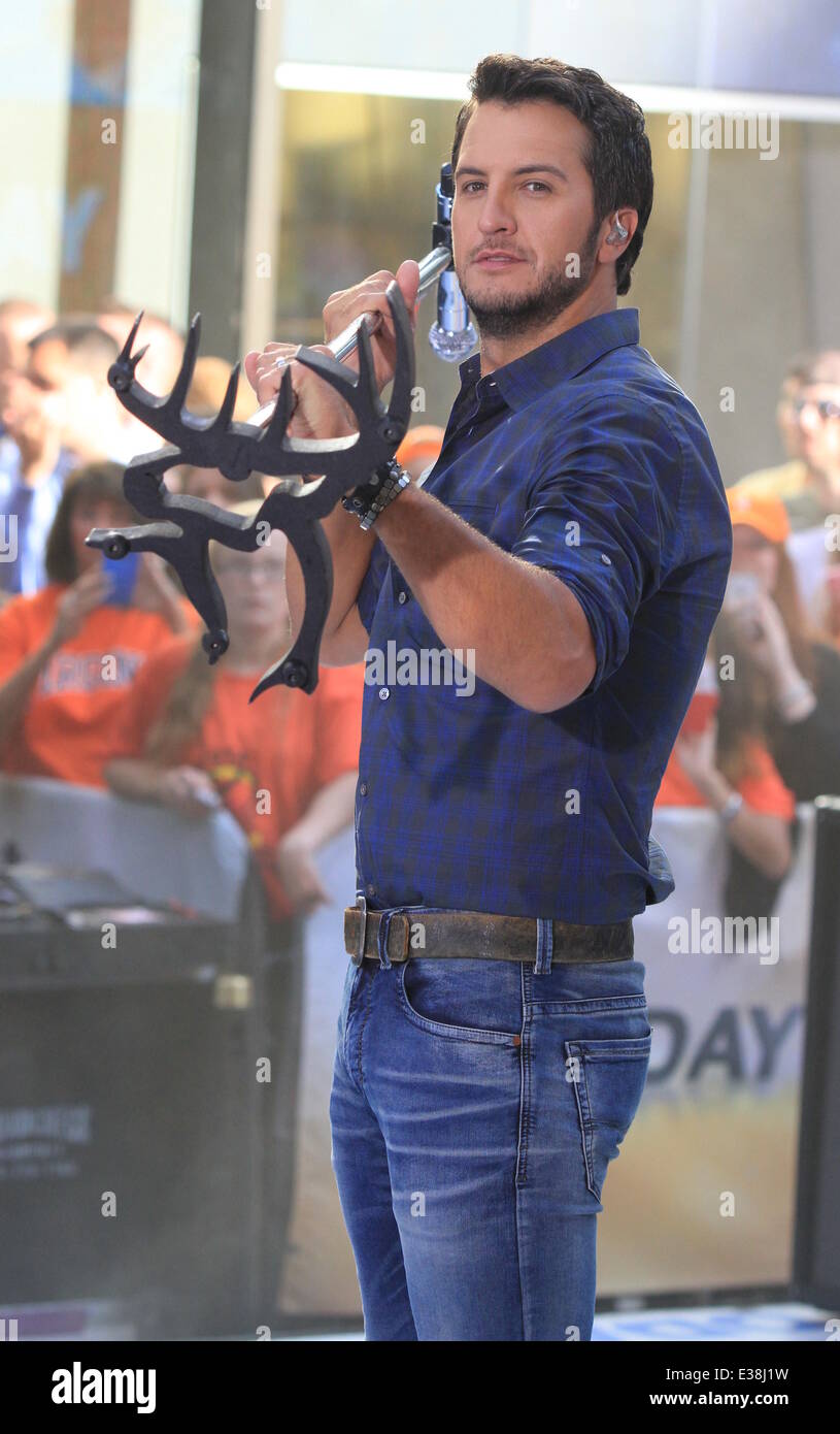 Luke Bryan performs on the 'Today' show as part of their NBC Toyota ...