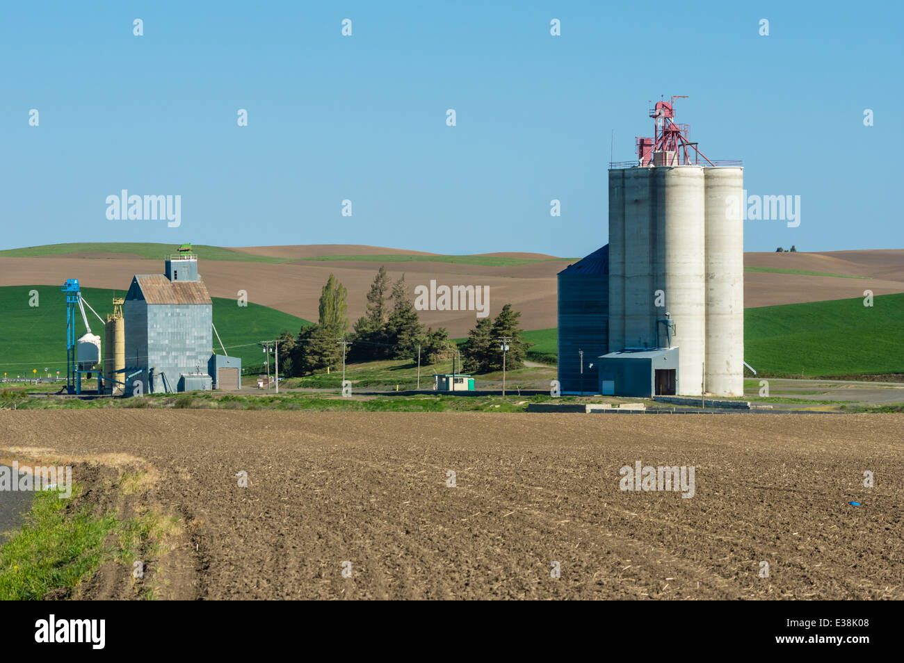 Grain storage tank hi-res stock photography and images - Alamy