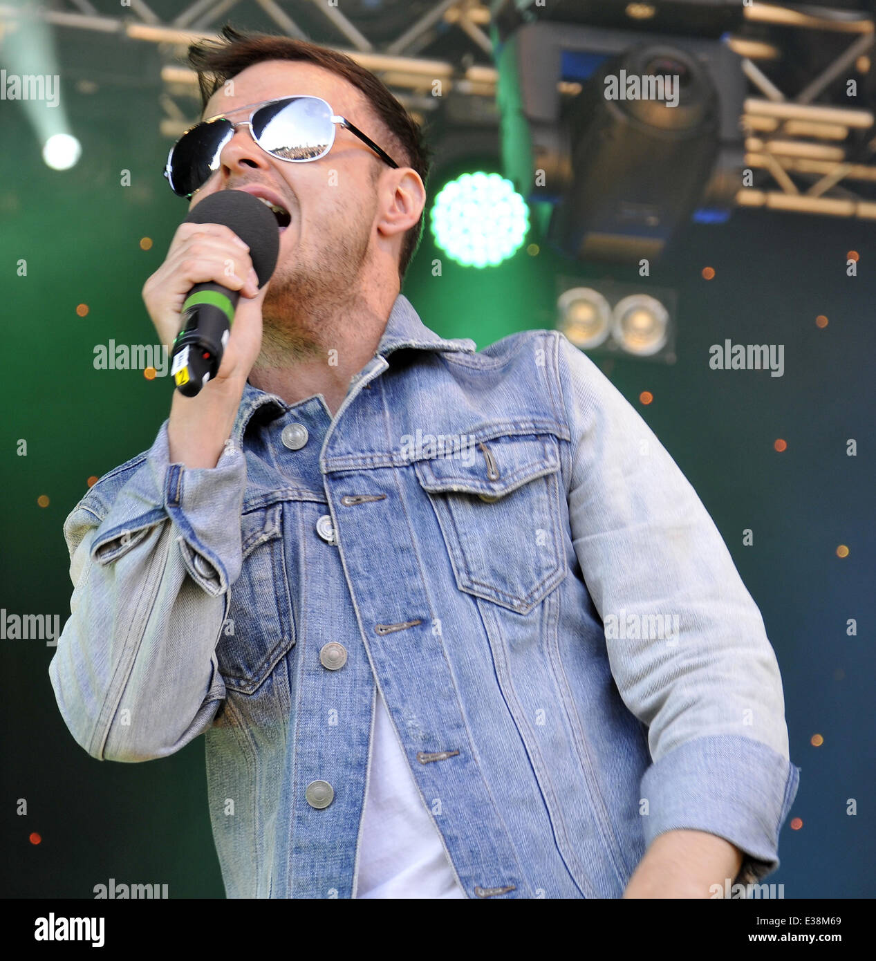 Popfest 2013 at Castle Howard - Performances Featuring: Lee Brennan,911 ...