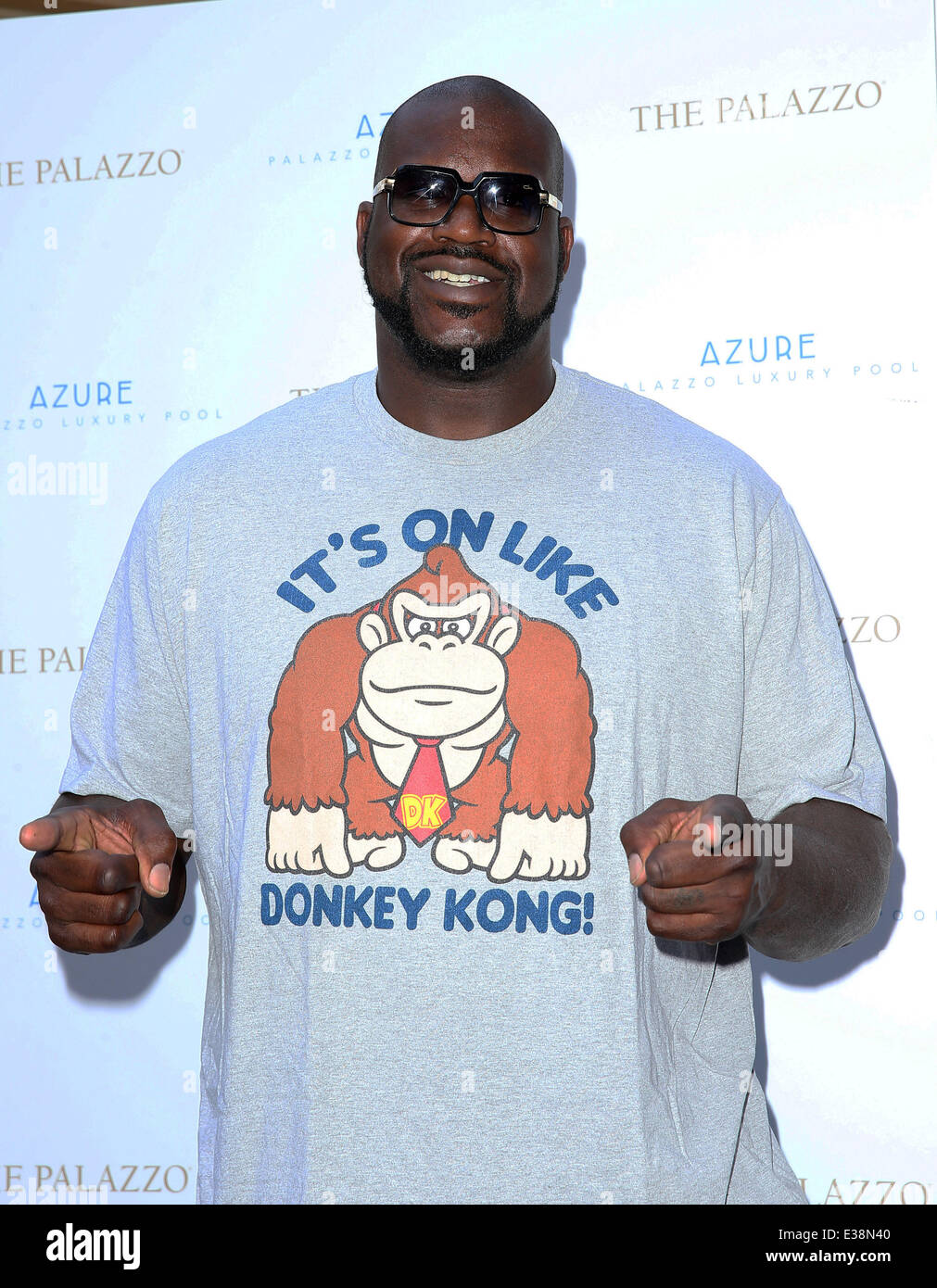 Shaquille O'Neal Pool Party at Azure At The Palazzo Resort and Casino ...