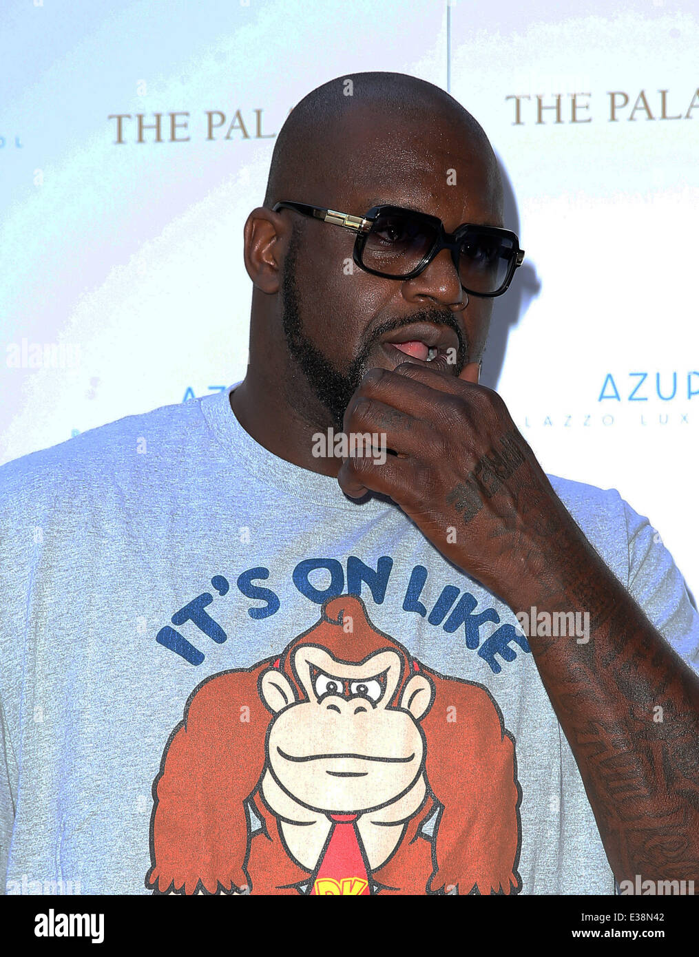 Shaquille O'Neal Pool Party at Azure At The Palazzo Resort and Casino ...