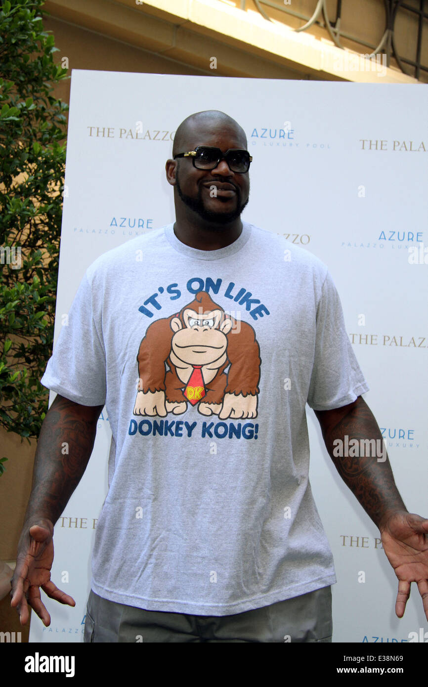 Shaquille oneal pool party azure hi-res stock photography and images ...