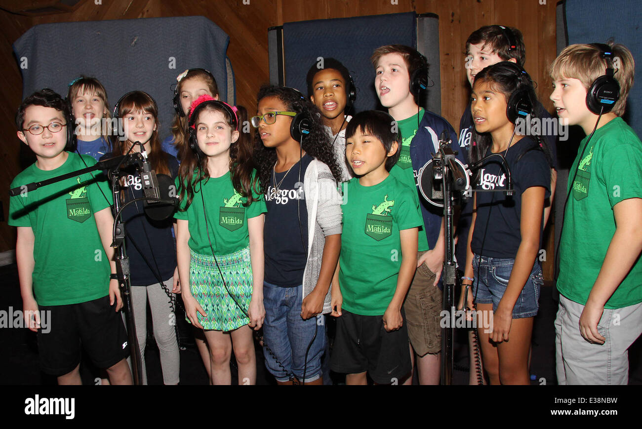 Matilda broadway musical cast hi-res stock photography and images - Alamy