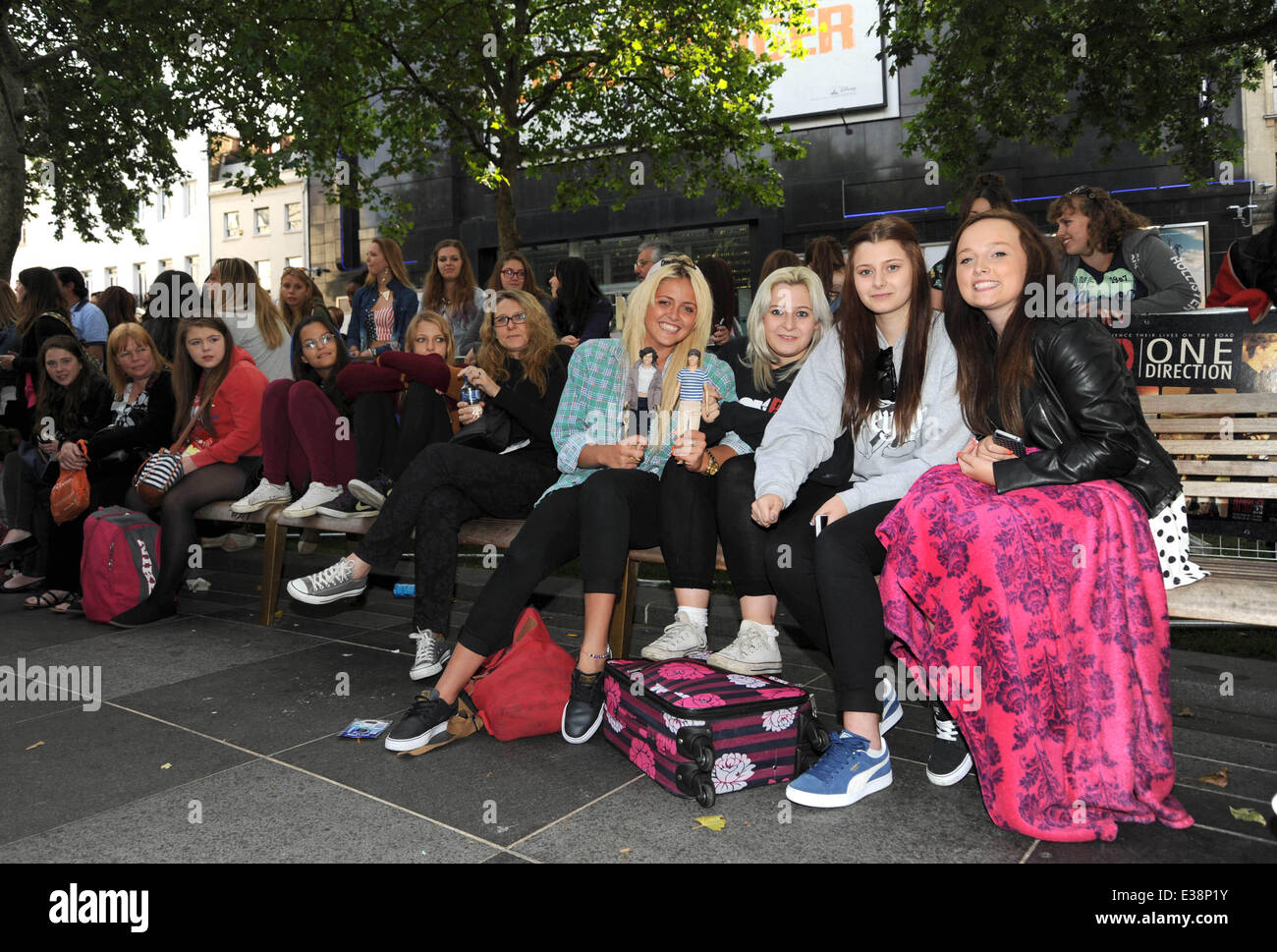 Hundreds of One Direction fans camp out in London's Leicester Square ...