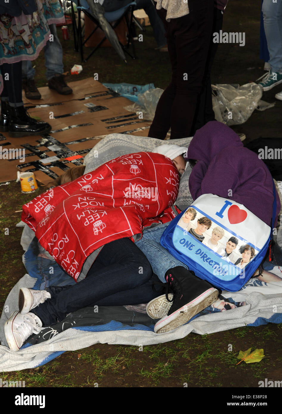 Hundreds of One Direction fans camp out in London's Leicester Square ...