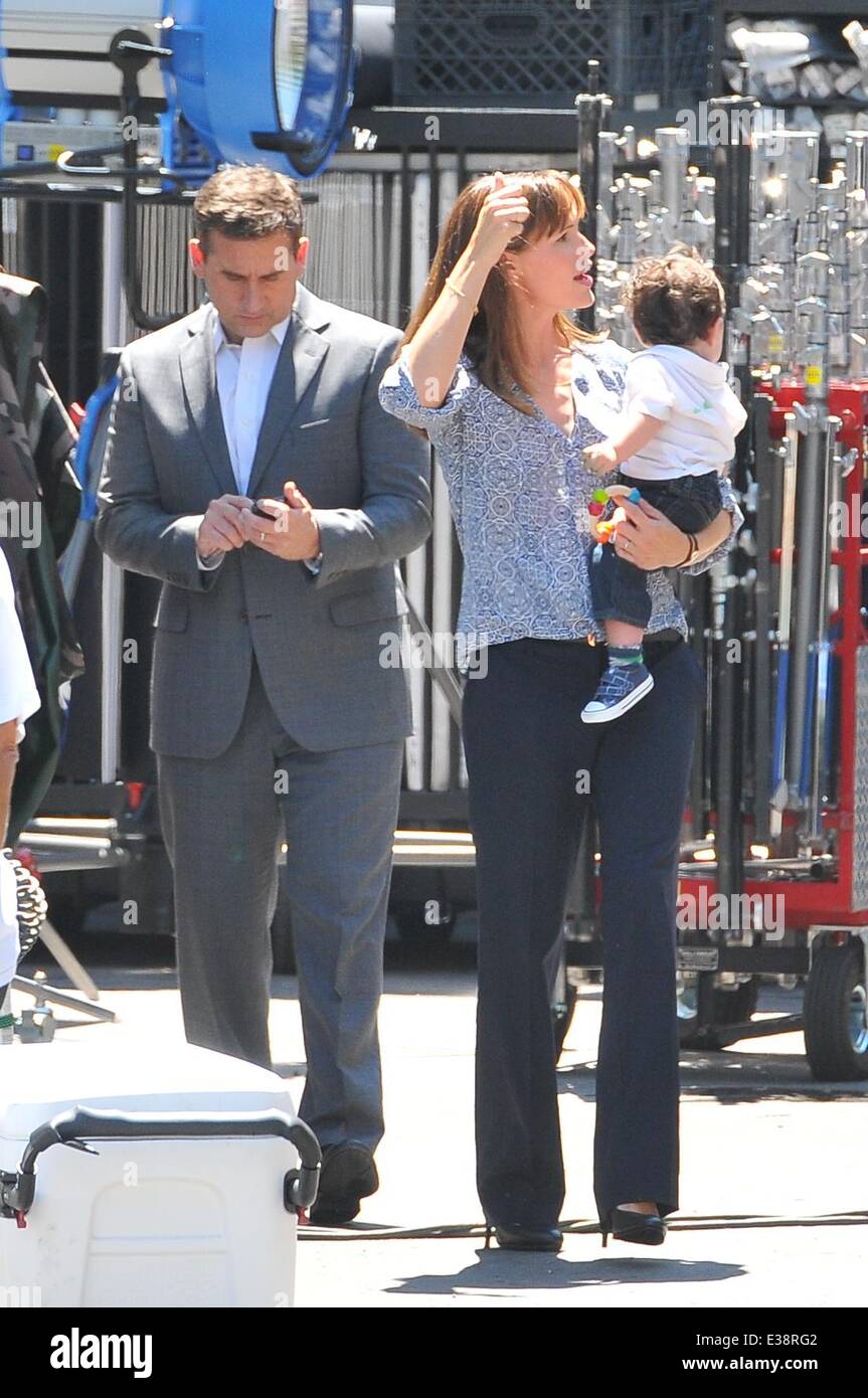Jennifer Garner and Steve Carell on the set of 'Alexander and the ...