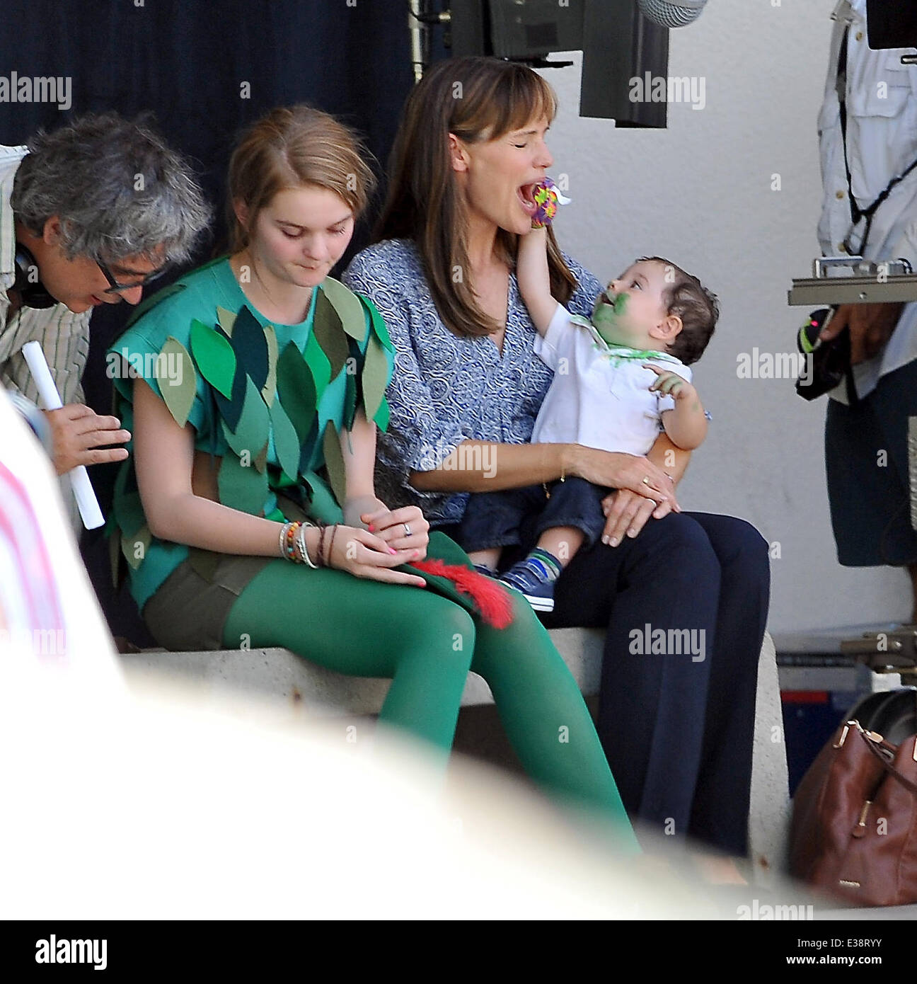 Jennifer Garner and Steve Carell on the set of 'Alexander and the ...