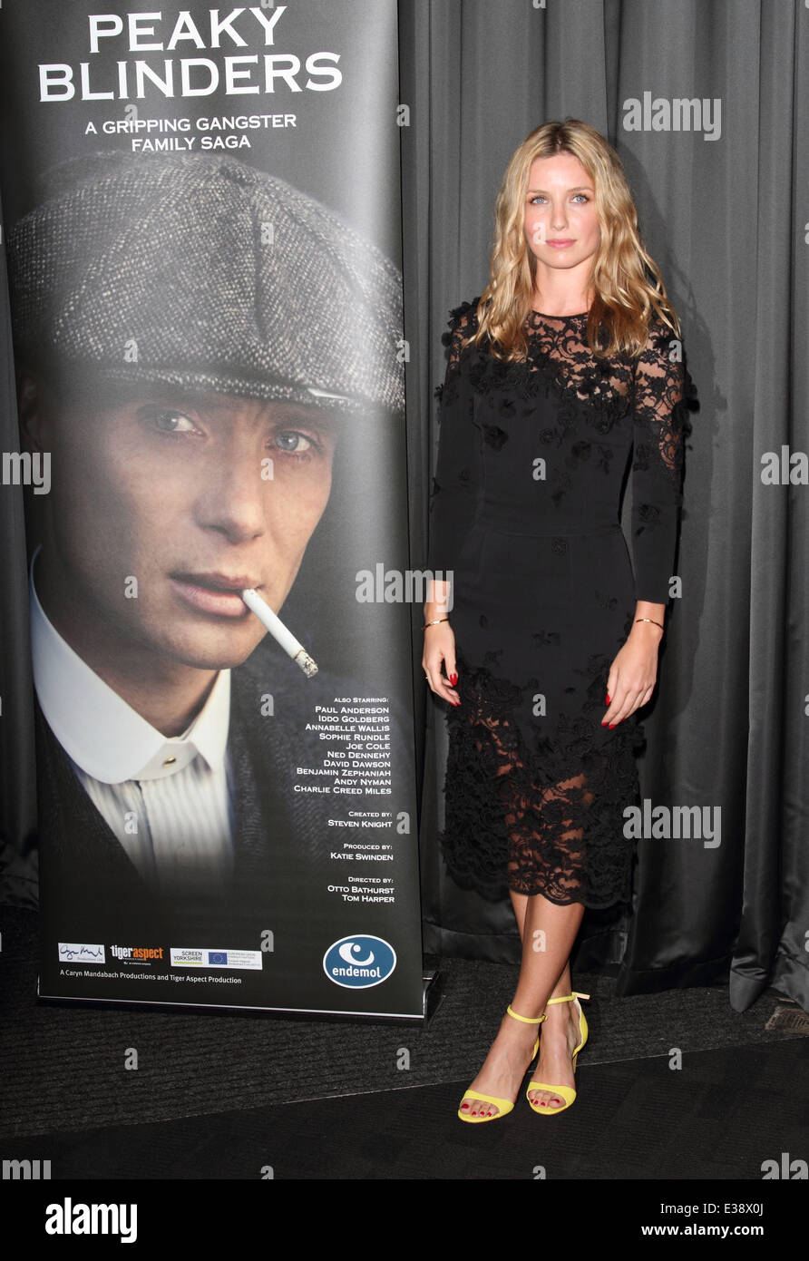 Peaky blinders annabelle wallis hi-res stock photography and images - Alamy