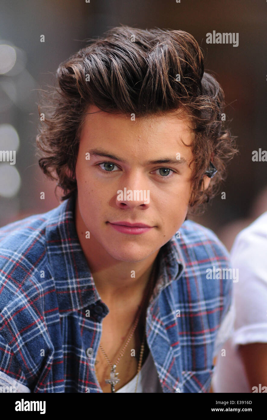 One Direction perform on the 'Today' show as part of their NBC Toyota ...