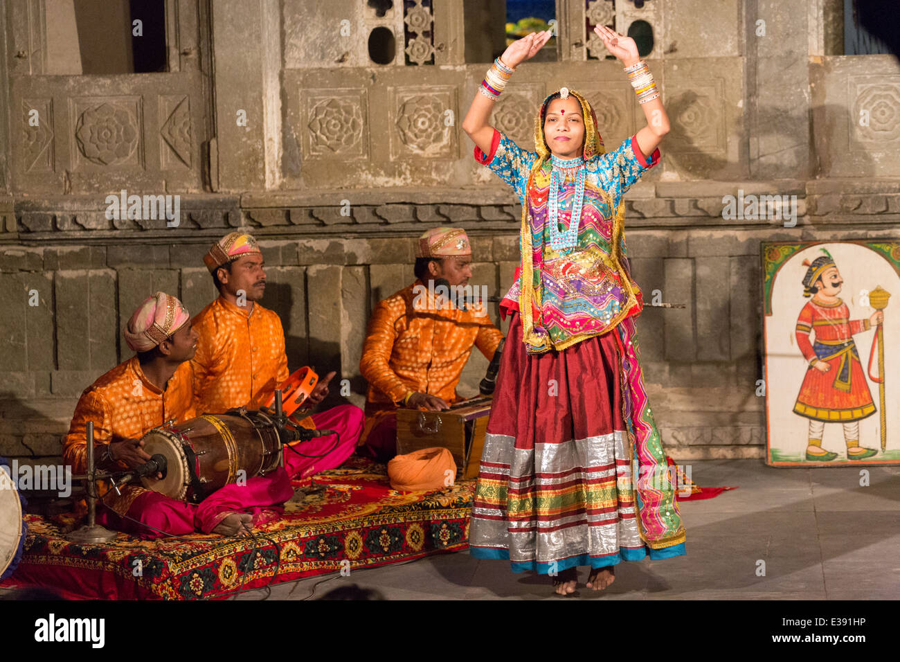 Costume rajasthani traditional women hi-res stock photography and ...