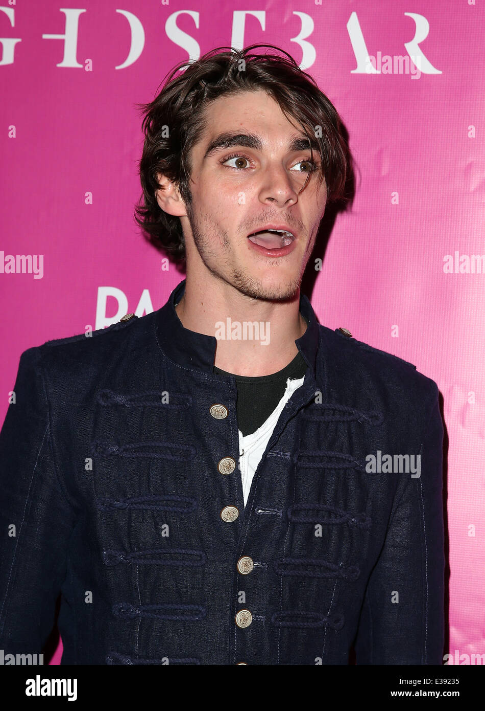 “BREAKING BAD” STAR, RJ MITTE, TO CELEBRATE 21ST BIRTHDAY AT GHOSTBAR ...