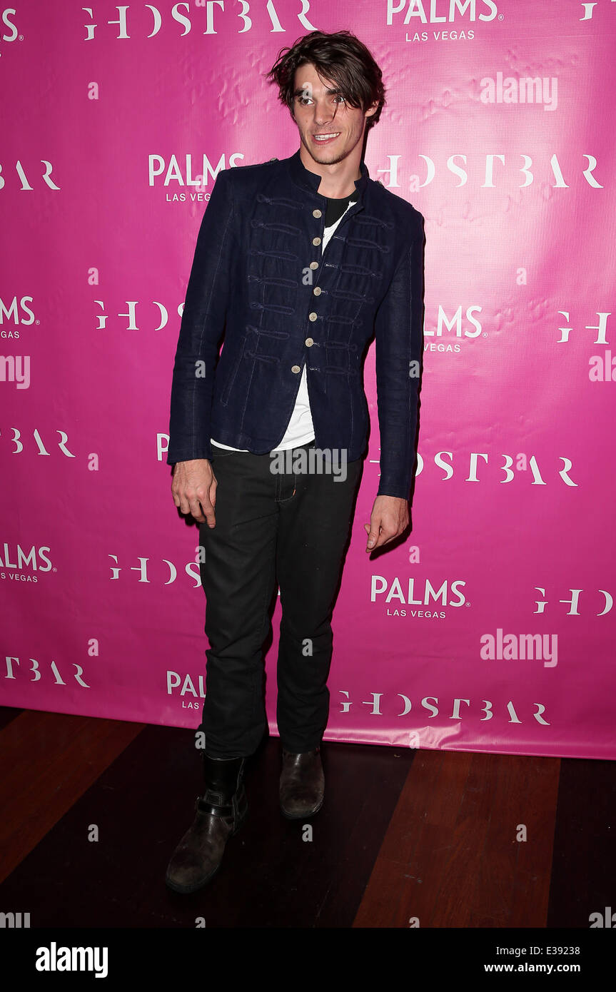 “BREAKING BAD” STAR, RJ MITTE, TO CELEBRATE 21ST BIRTHDAY AT GHOSTBAR ...
